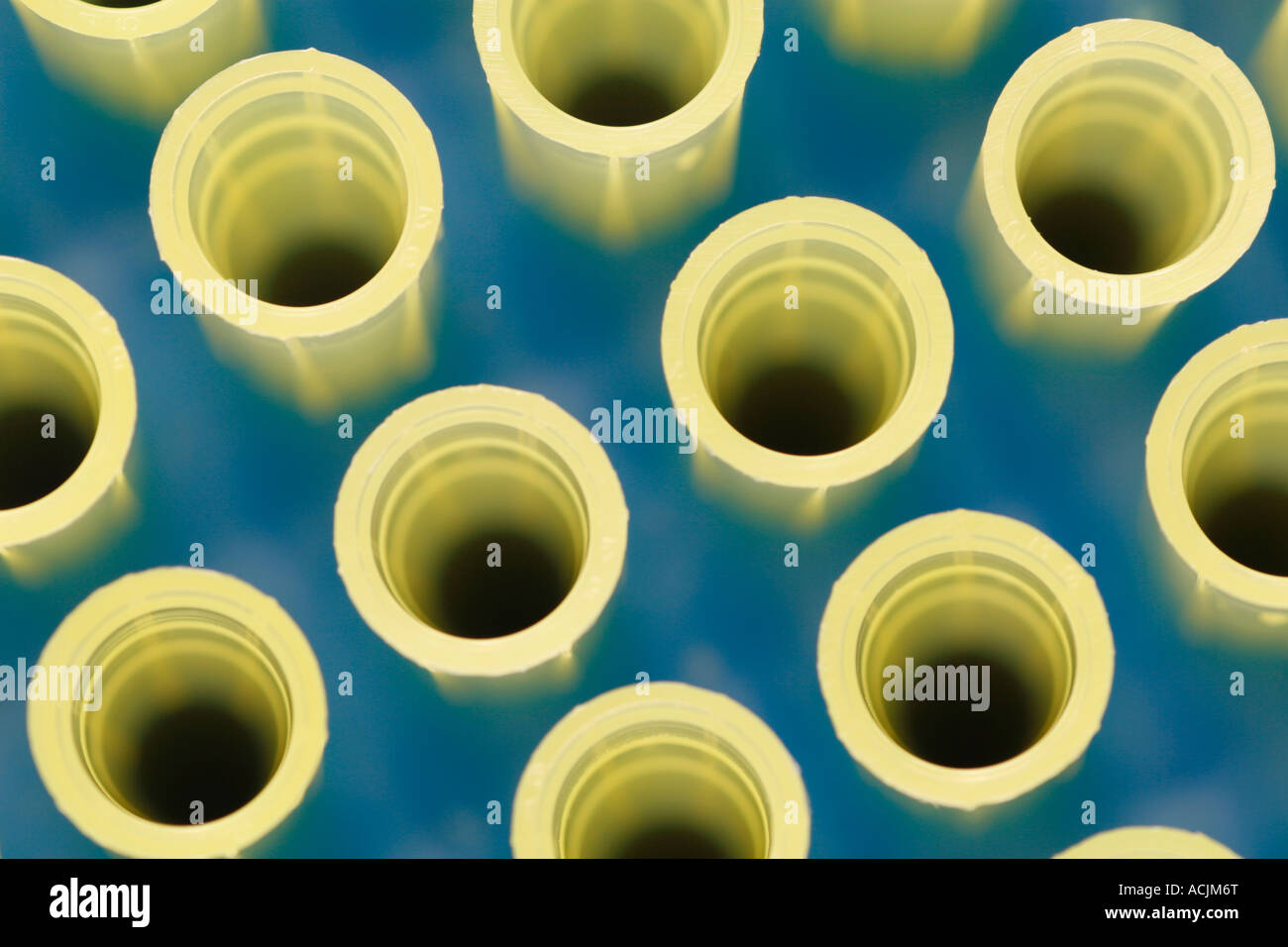Pipette tips hi-res stock photography and images - Alamy