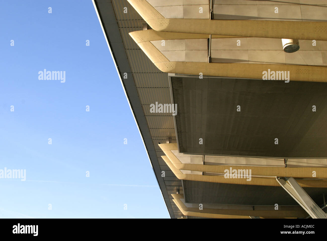 building detail of an overhang Stock Photo - Alamy