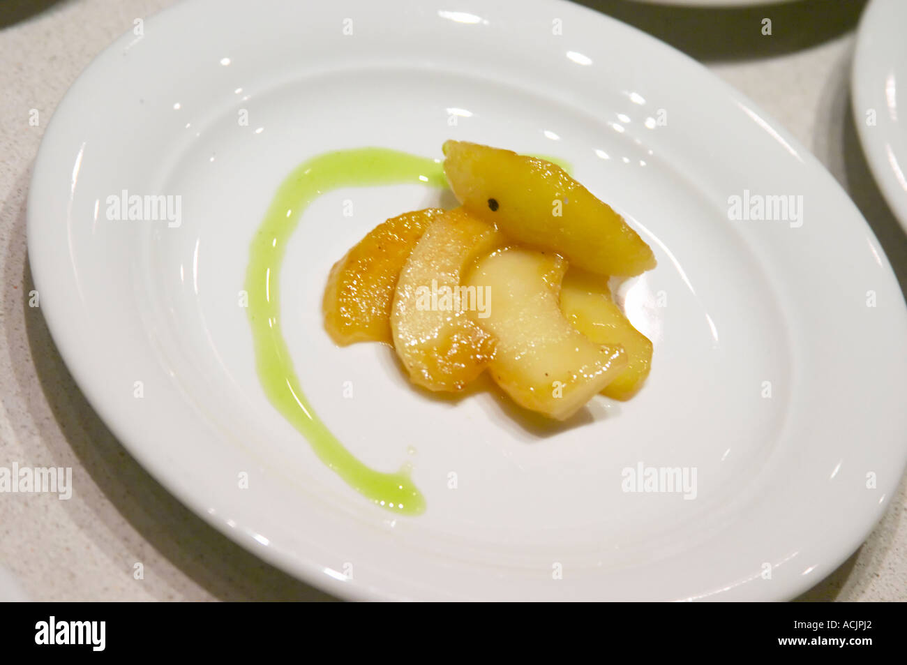 Step 3: adding a slice of fried blood sausage. The Dolly Irigoyen ...