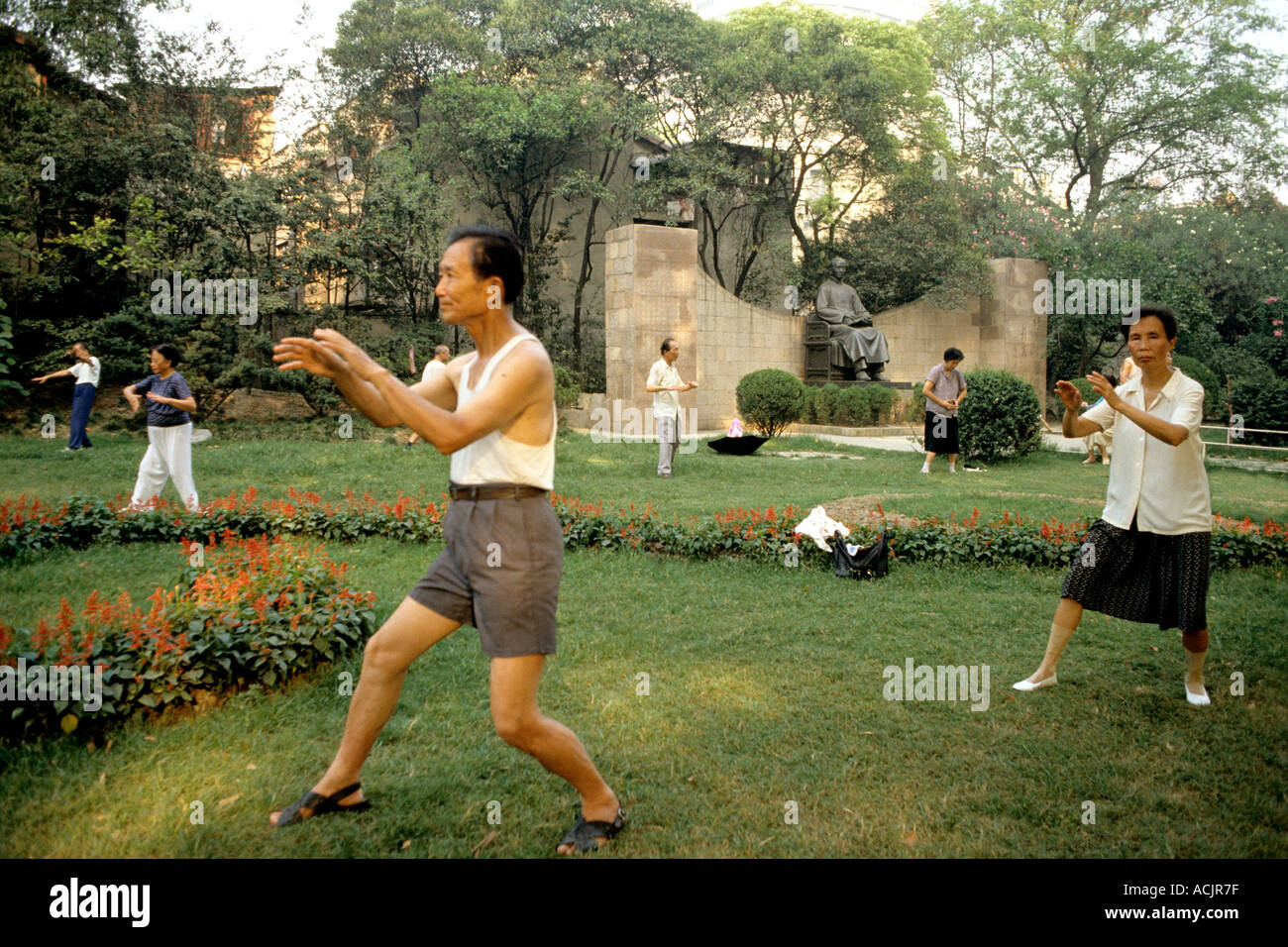 Tai chi china olympics hi-res stock photography and images - Alamy