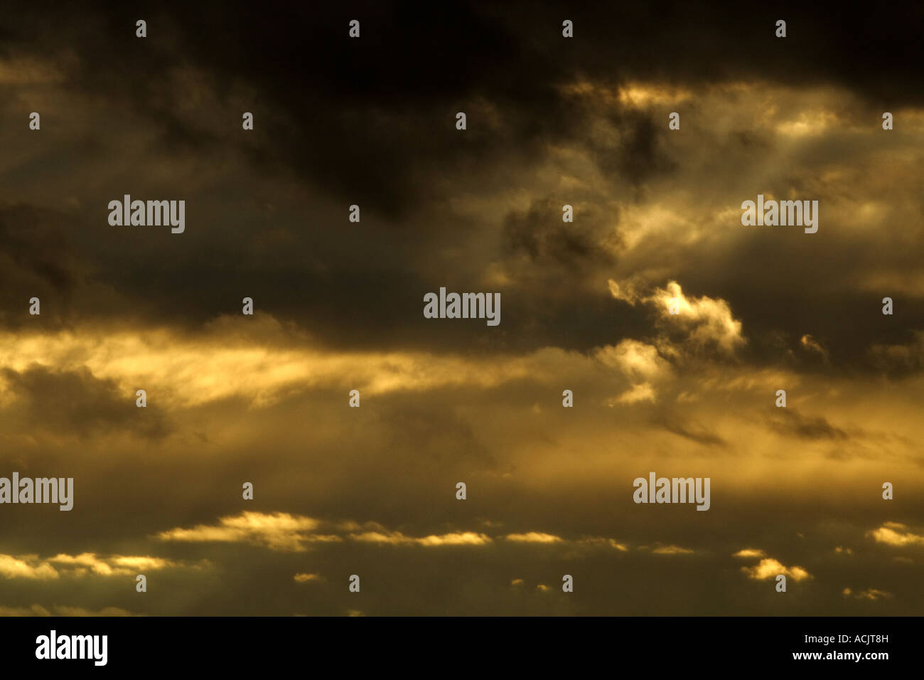 Dramatic sky scenery Stock Photo - Alamy