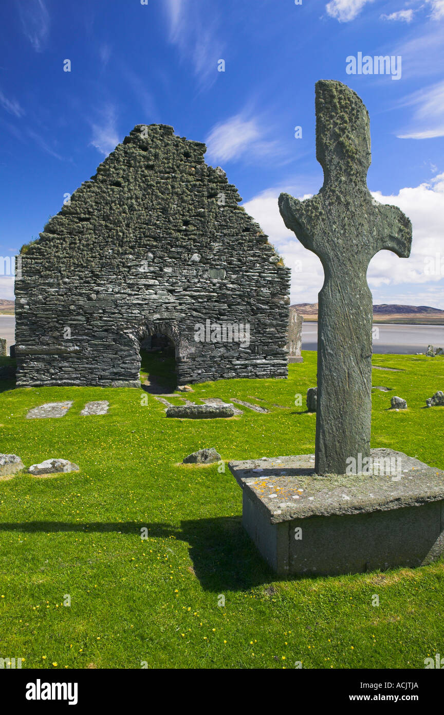 Stone cross at Kilnave Chapel, Isle of Islay, Agyll and Bute, Scotland ...