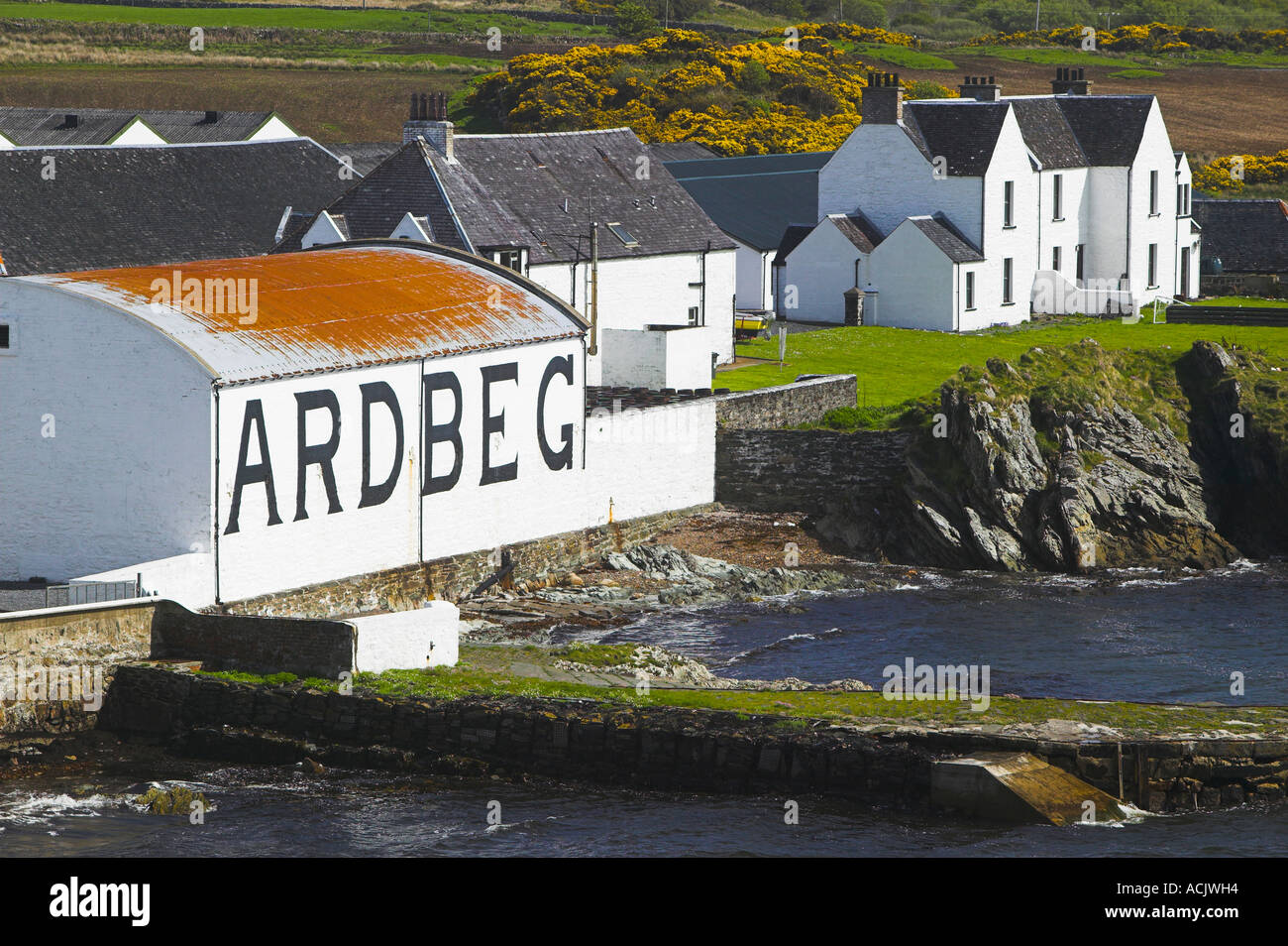 Ardbeg distillery hi-res stock photography and images - Alamy