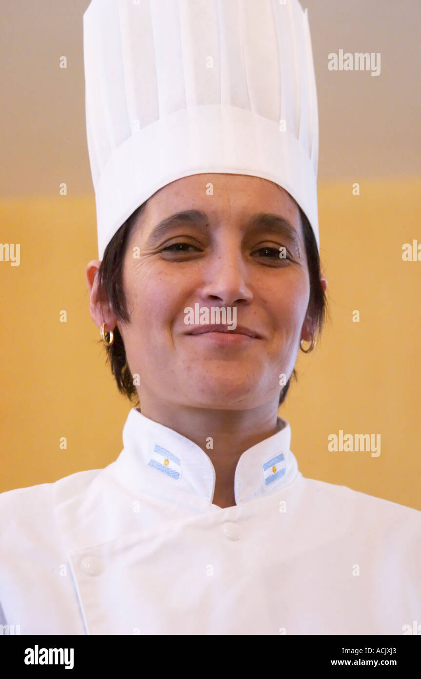 Sandra Cook's Instagram, Twitter & Facebook on IDCrawl