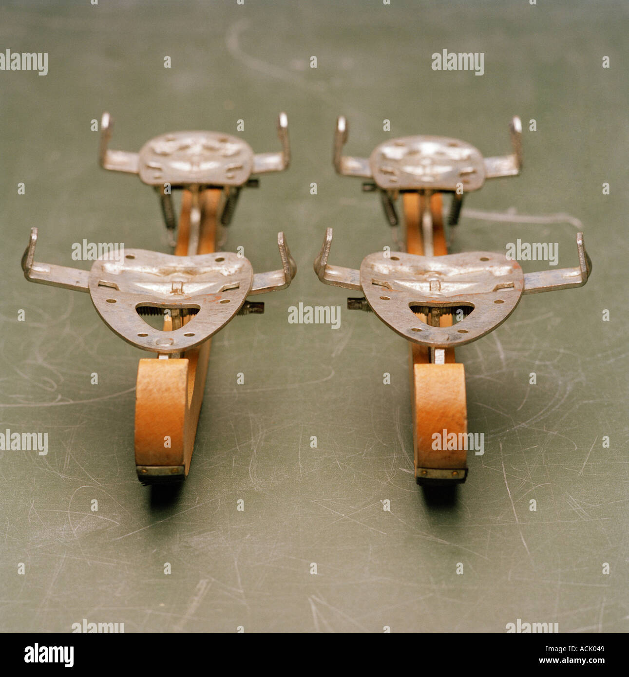Antique ice skates Stock Photo - Alamy