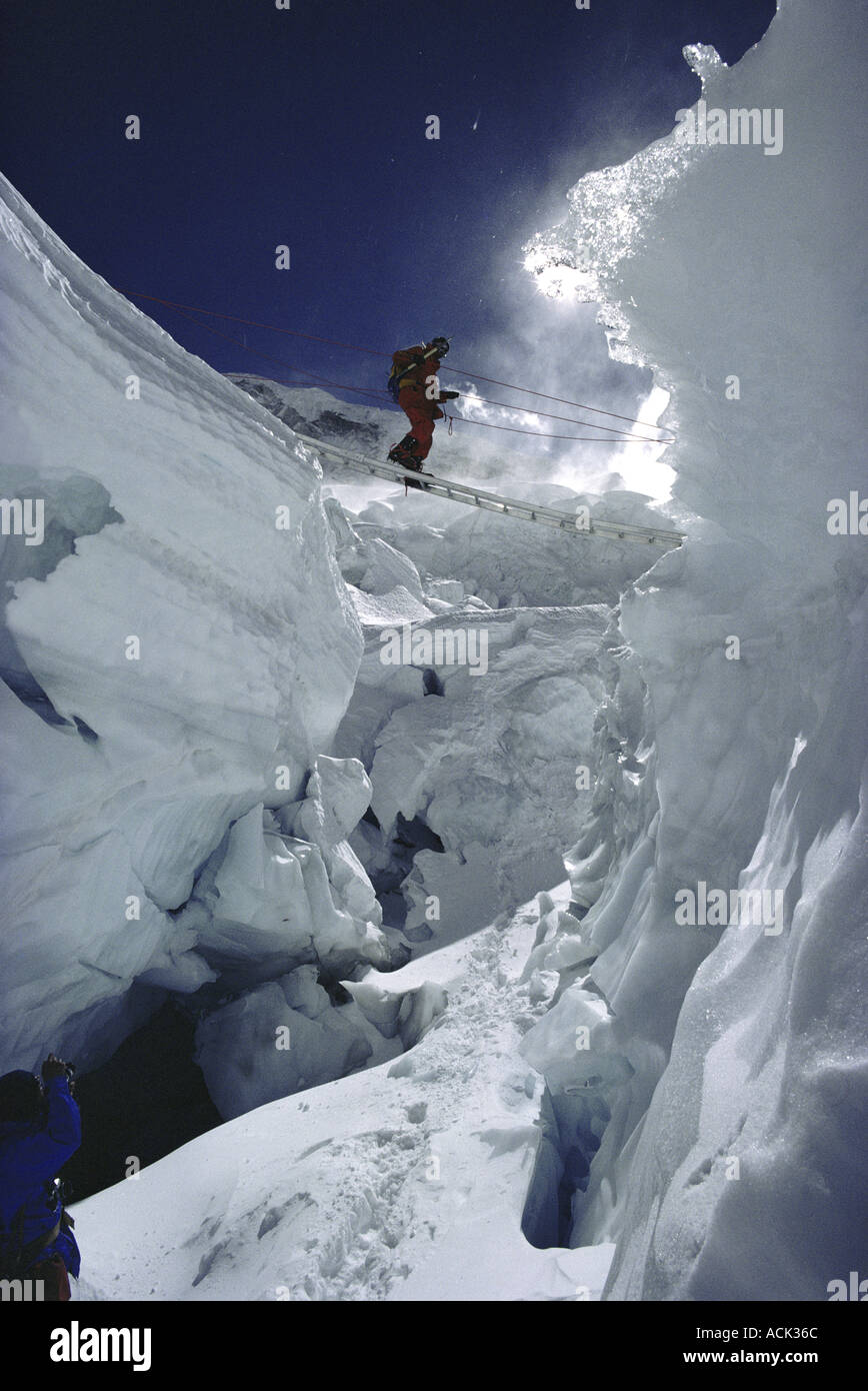 Everest climbers hi-res stock photography and images - Alamy
