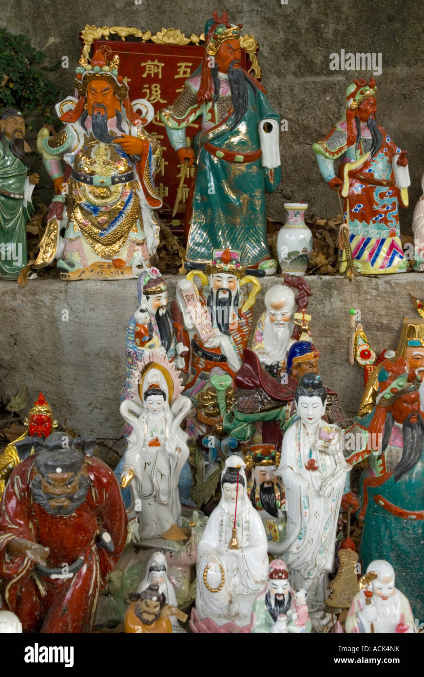 God figures hi-res stock photography and images - Alamy