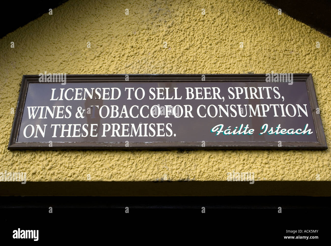 Licenced public house, pub, west of Ireland, signage Stock Photo - Alamy
