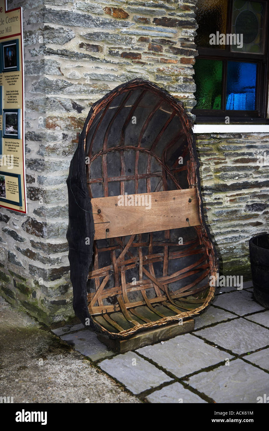 Welsh coracle hi-res stock photography and images - Alamy