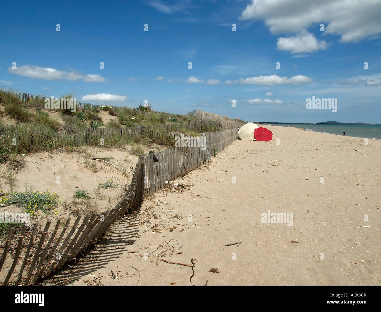 protective fences on dunes on beach Mediterranean Sea Stock Photo - Alamy
