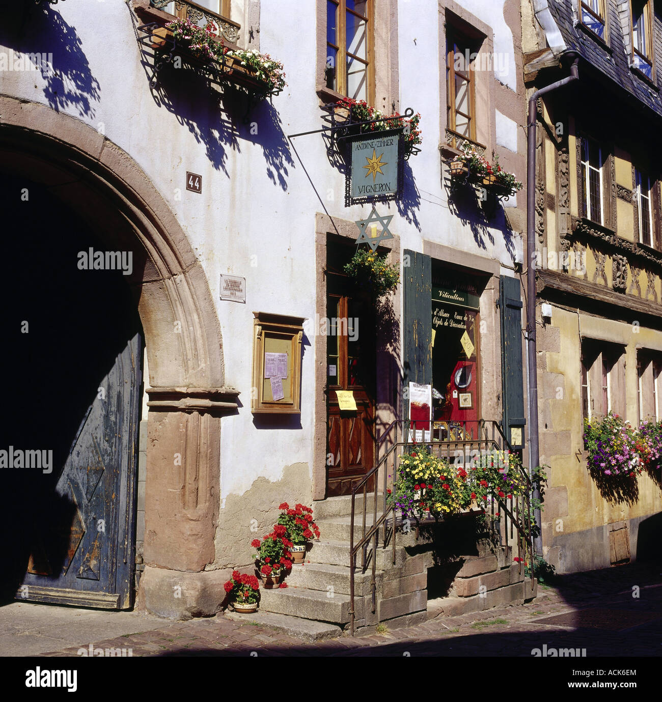 geography / travel, France, Alsace, Riquewihr, overviews, main street ...