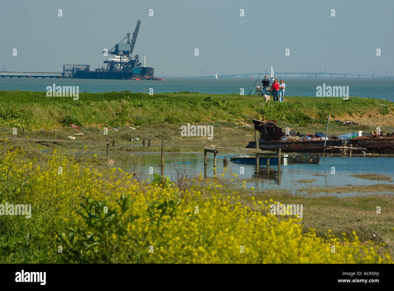 Isle of grain kent hi-res stock photography and images - Alamy