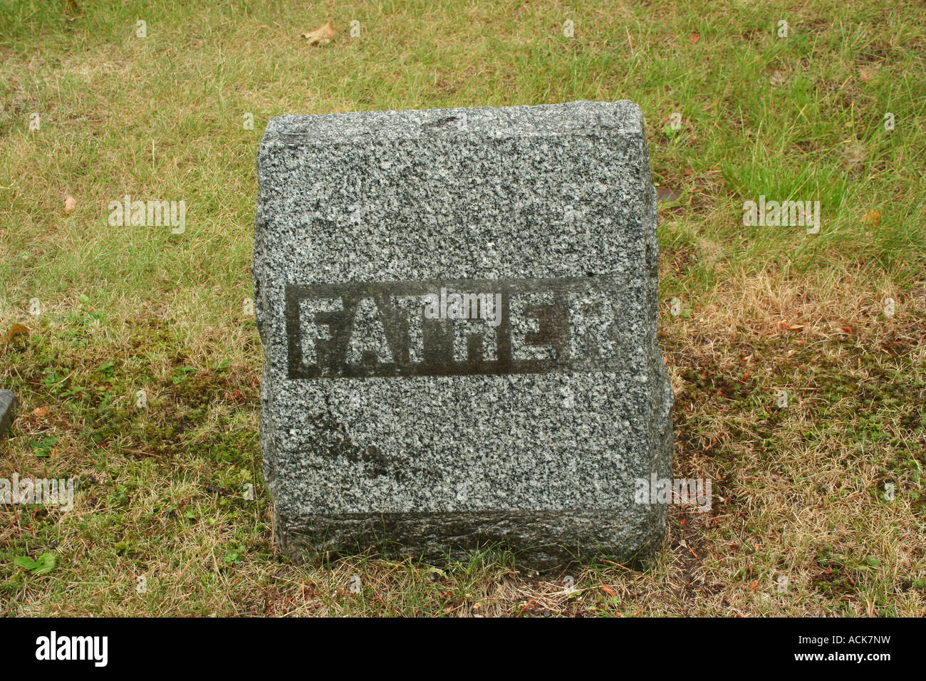 Father at gravesite hi-res stock photography and images - Alamy