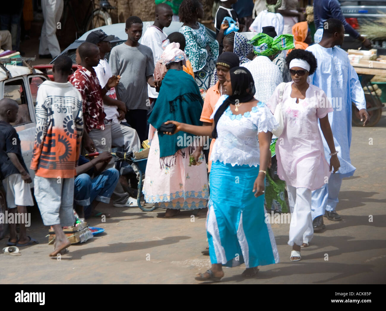 African women gambia traditional dress hi-res stock photography and ...