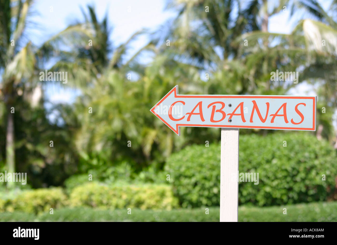 Spanish beach direction sign hi-res stock photography and images - Alamy