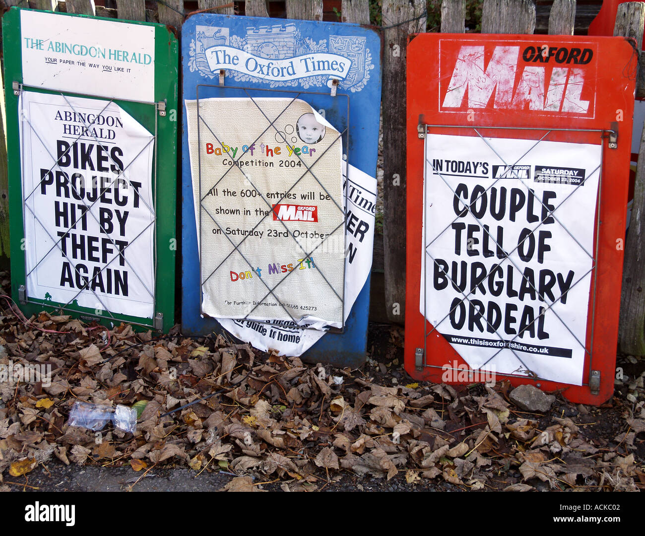 Newspaper stands uk hi-res stock photography and images - Alamy