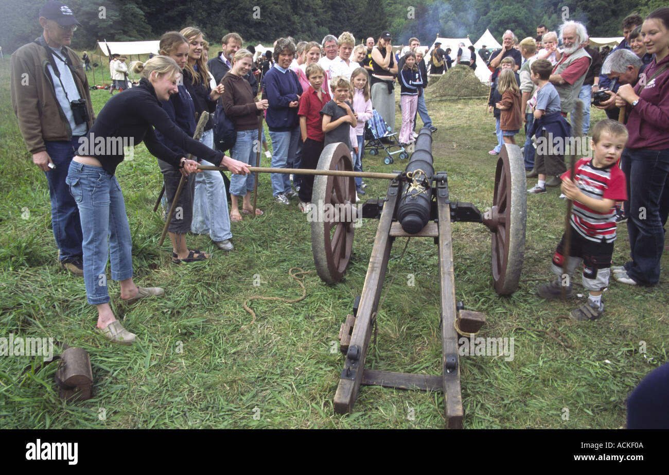 Kirroughtree Forest Sealed Knot historical re enactment kids helping to ...