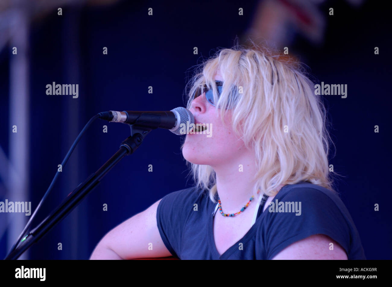 female rockstar rock and roll singer pop star rocker woman lady girl ...