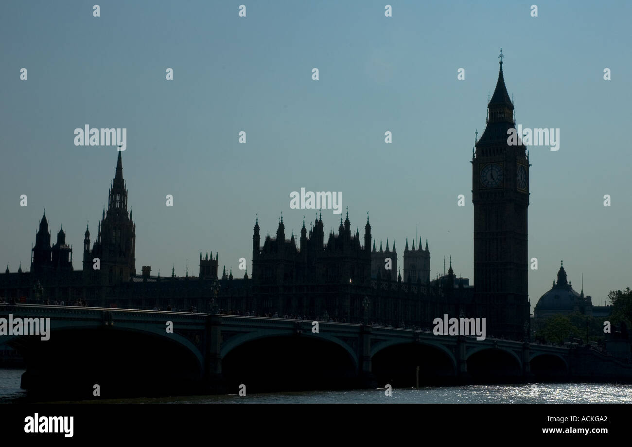 London silhouette outline hi-res stock photography and images - Alamy