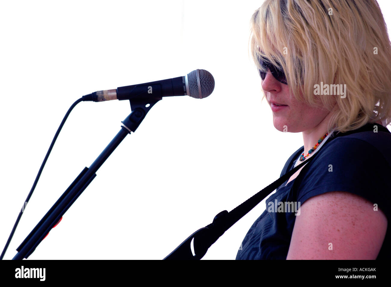 female rockstar rock and roll singer pop star rocker woman lady girl ...