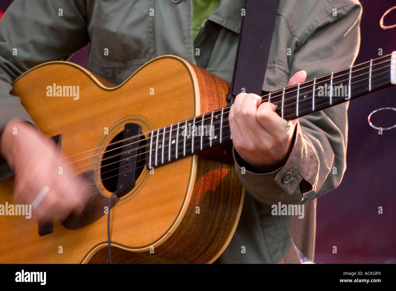 Music stage guitar movement hi-res stock photography and images - Alamy
