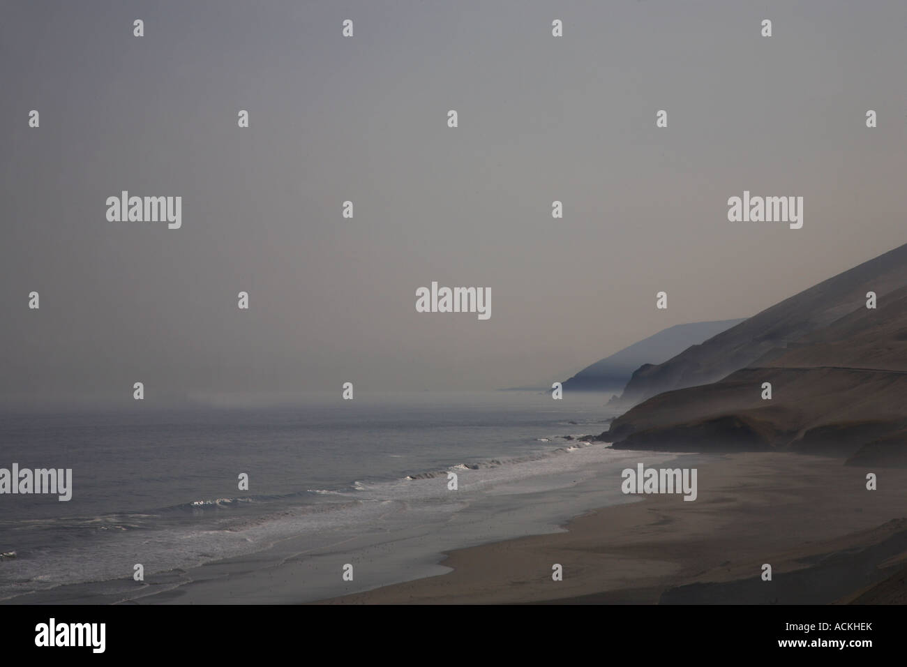 Mist on peruvian coast hi-res stock photography and images - Alamy