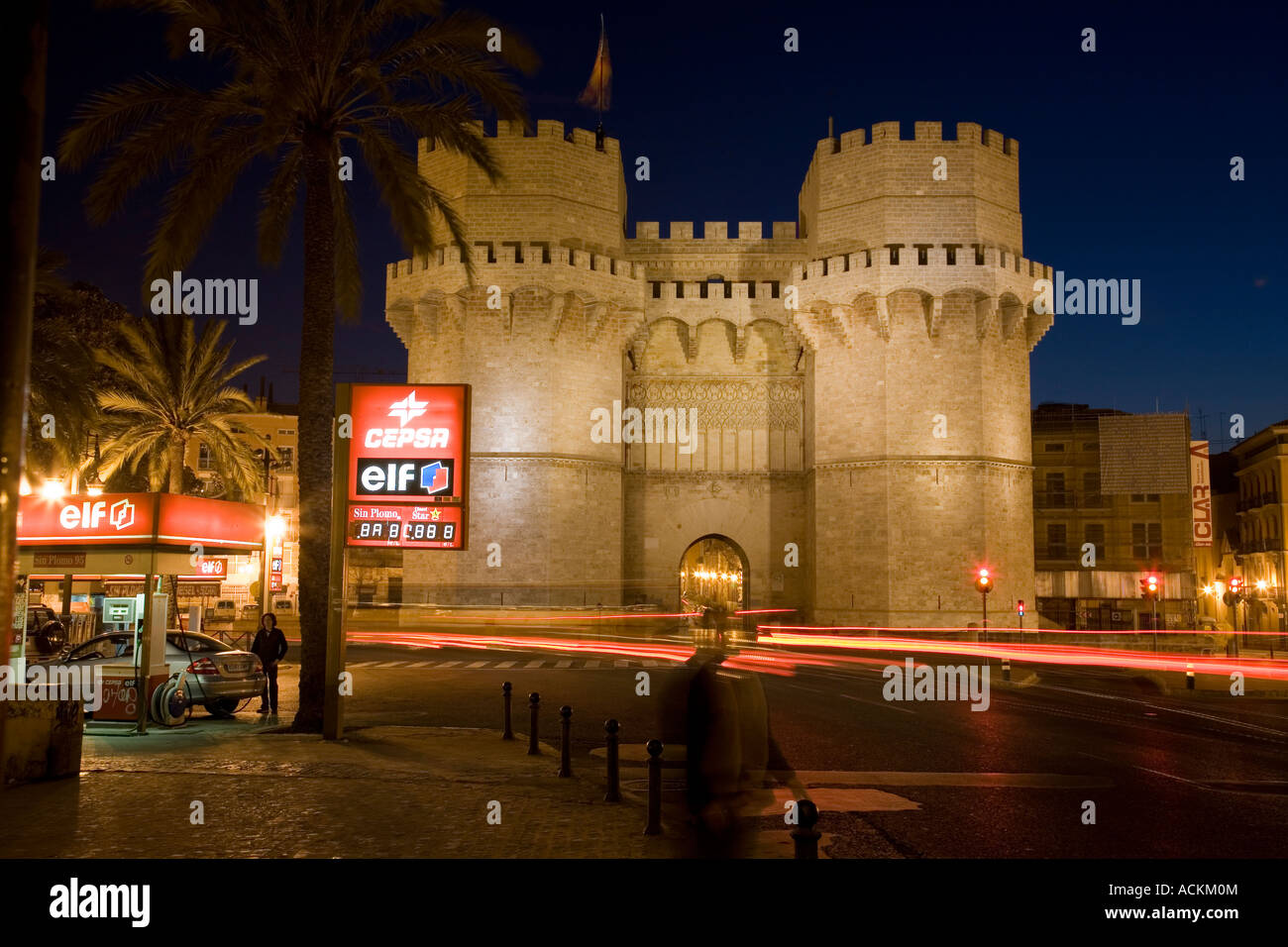 Serranos towers gate hi-res stock photography and images - Alamy