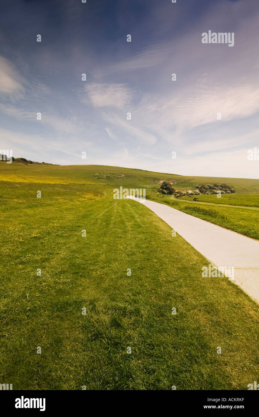Path leading into the distance hi-res stock photography and images - Alamy