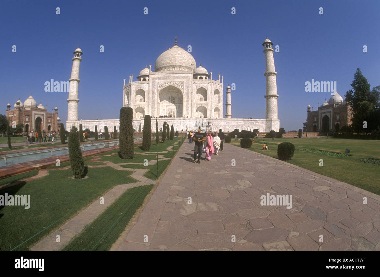The Taj Mahal complex including both the western Mosque and the eastern ...