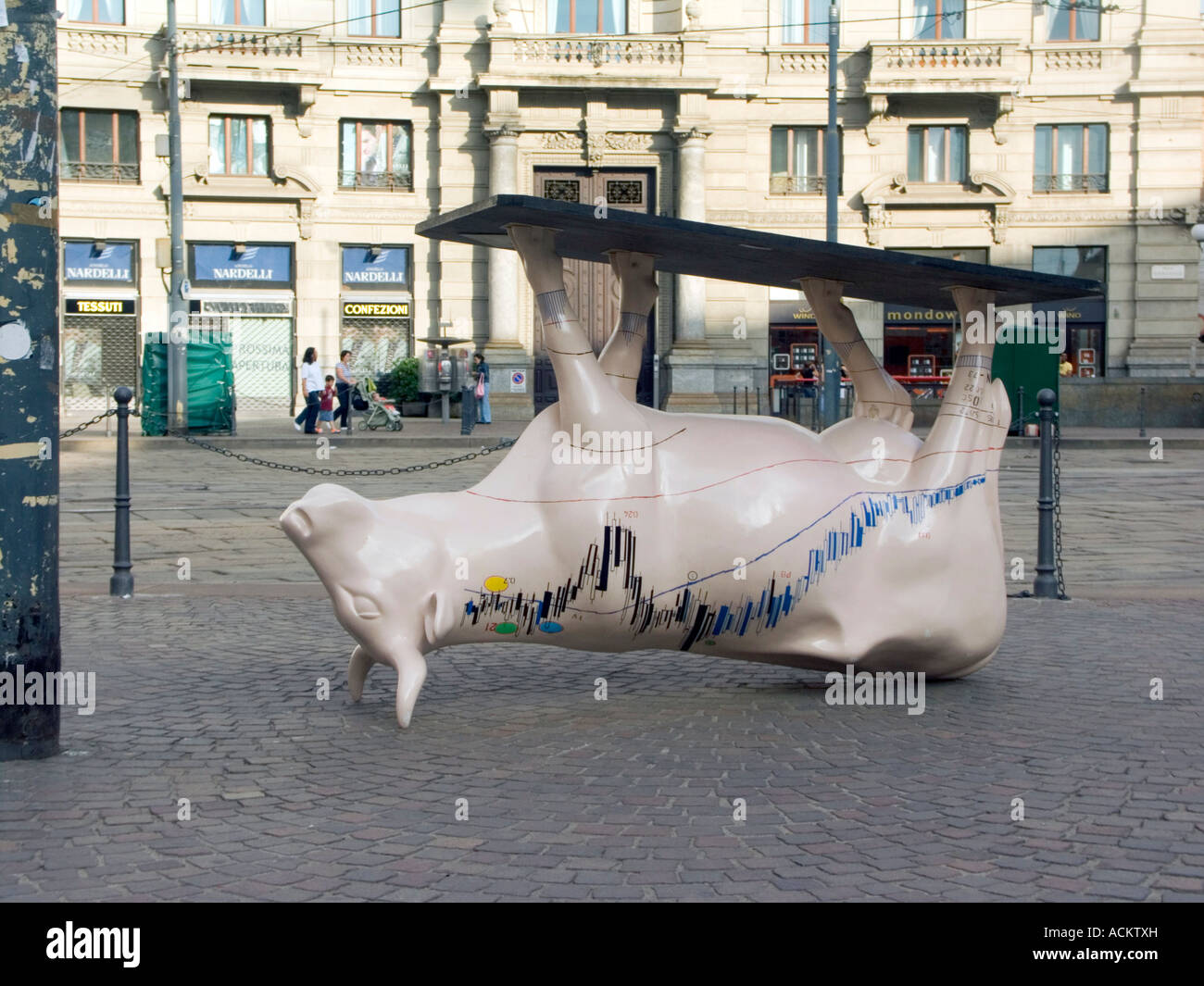 Cow Parade milan summer 2007 Stock Photo - Alamy