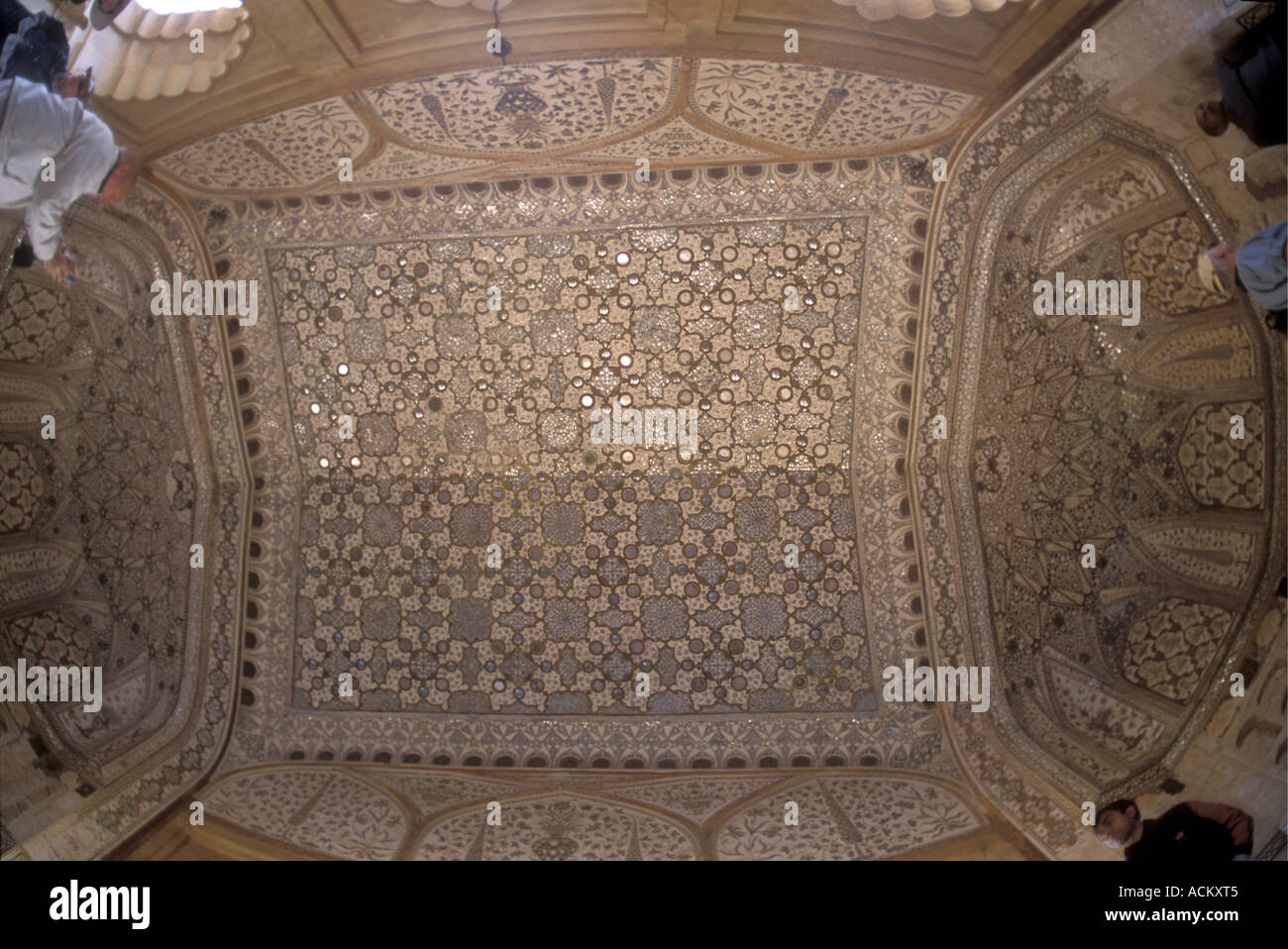 The ceiling of the Hall of Mirrors in the Shish Mahal inside the Amber ...