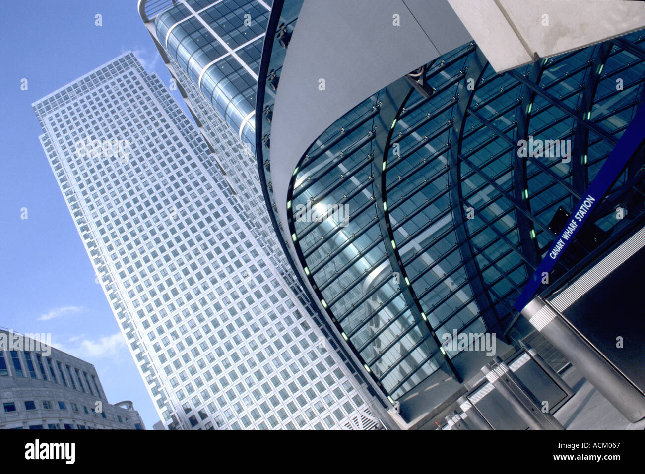 Diagonal metro station hi-res stock photography and images - Alamy