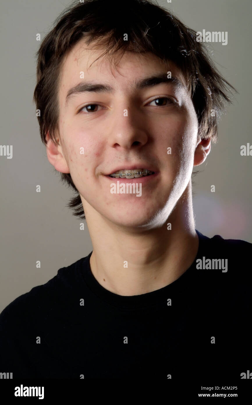 Retainers teen hi-res stock photography and images - Alamy