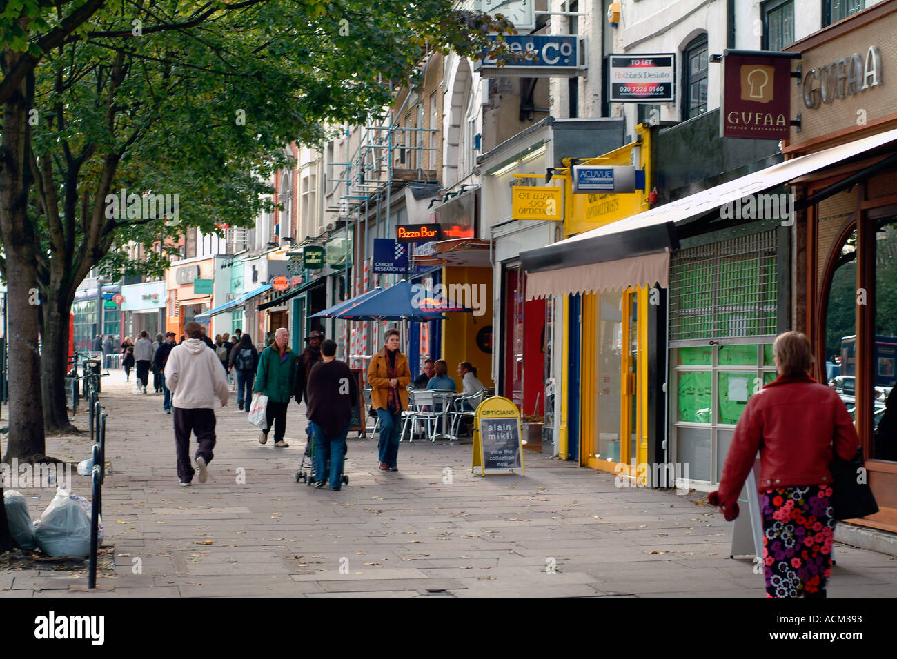 Upper street london hi-res stock photography and images - Alamy