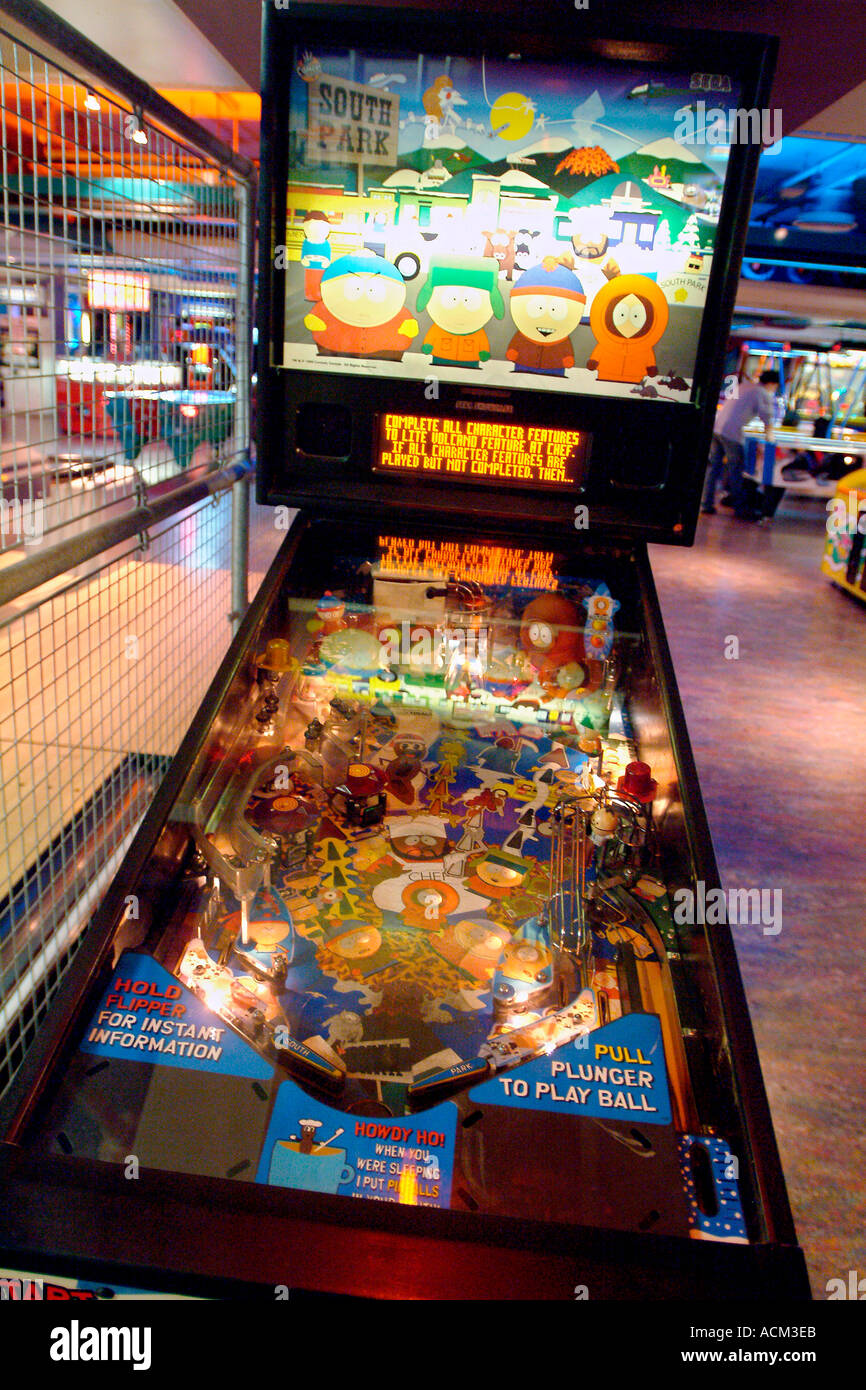 Pinball machine player hi-res stock photography and images - Alamy