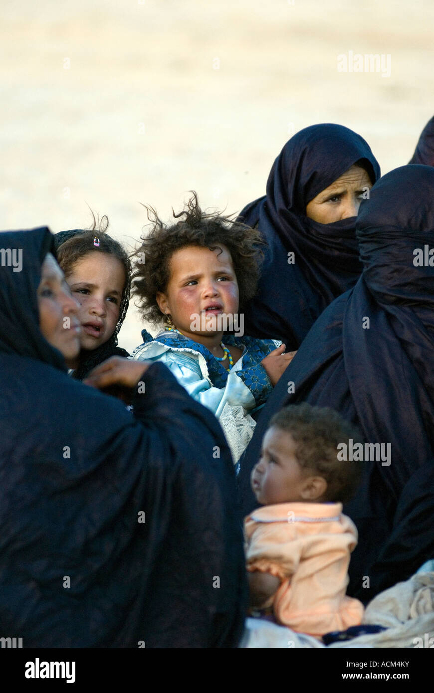 Tuareg women and children Stock Photo - Alamy