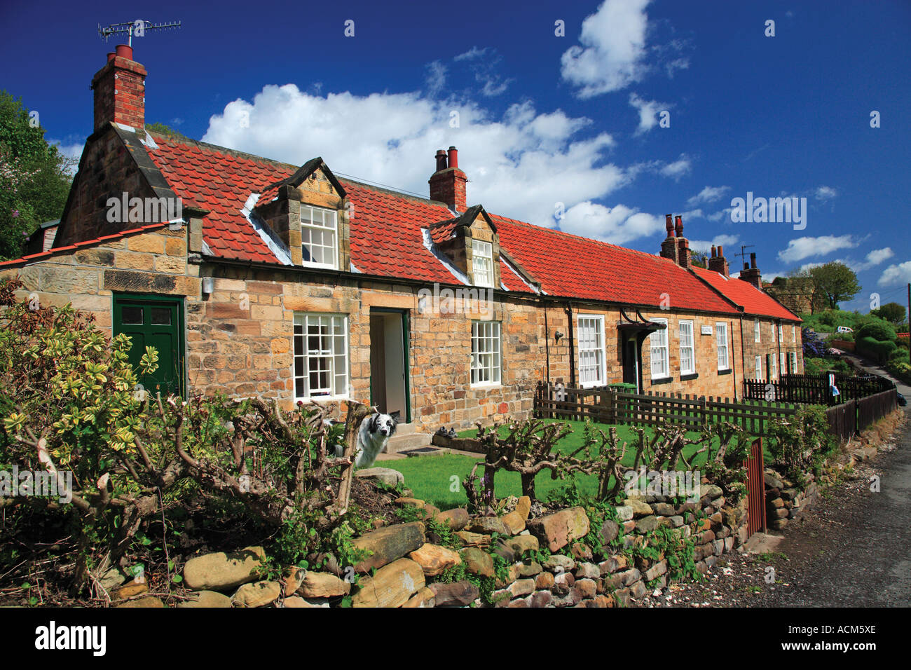 Sandsend, yorkshire hi-res stock photography and images - Alamy