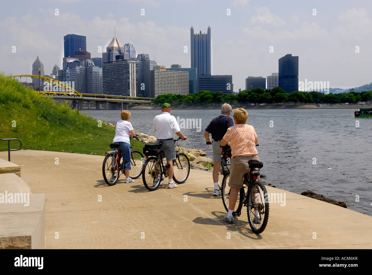 Munic skyline hi-res stock photography and images - Alamy
