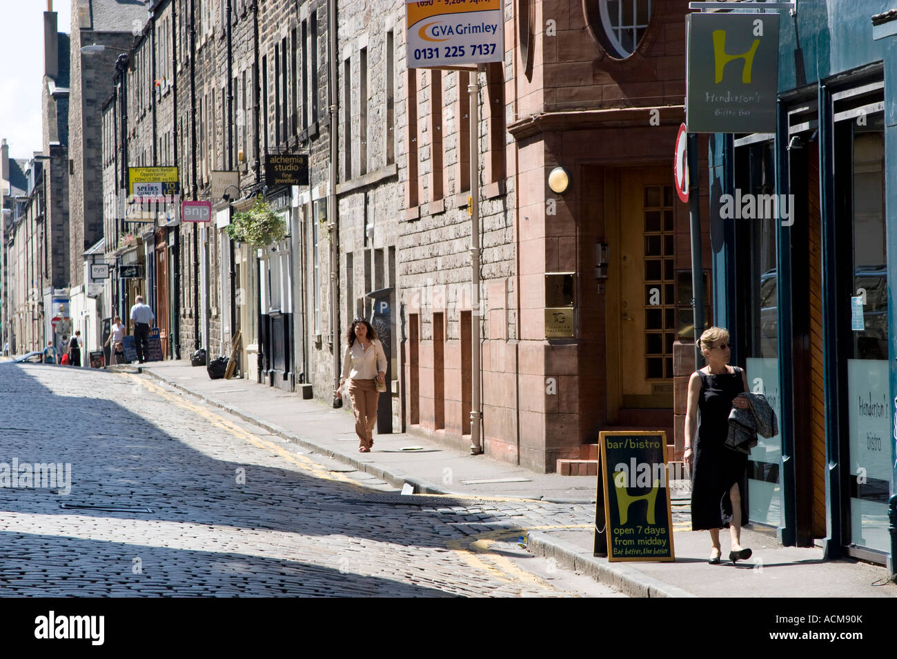 Street scene Edinburgh Scotland UK Stock Photo - Alamy