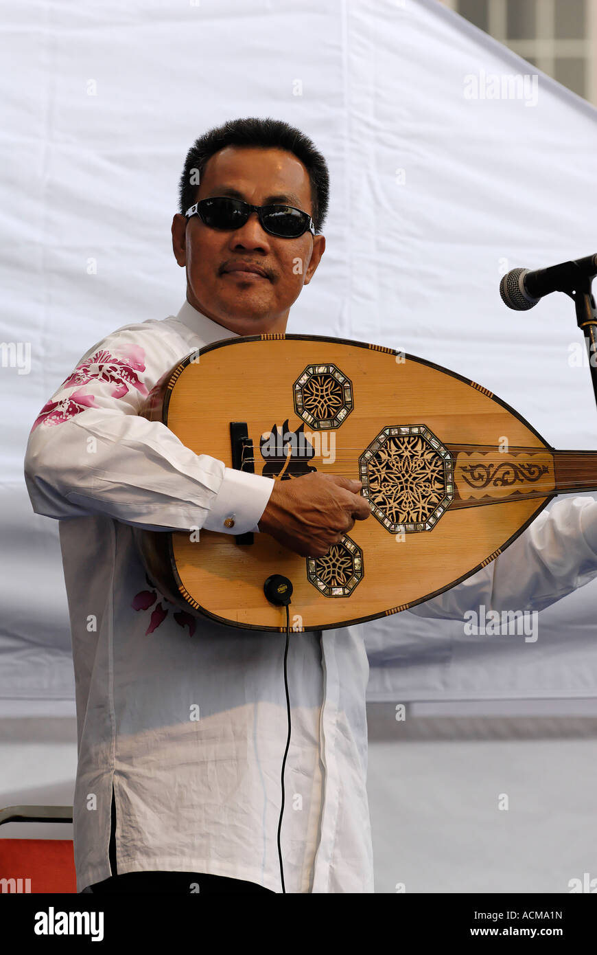 Gambus player hi-res stock photography and images - Alamy