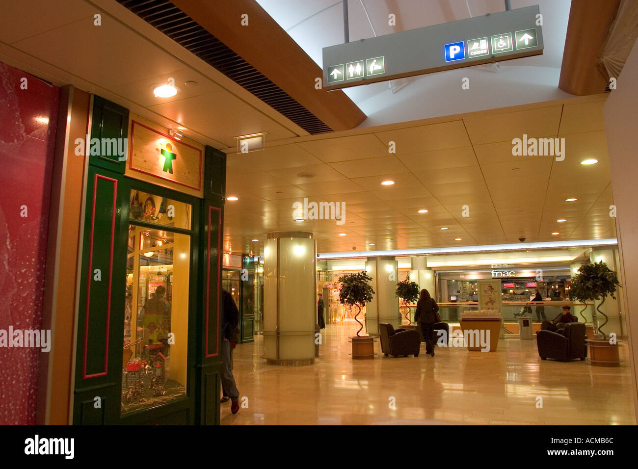 Modern shopping mall in Lille France Stock Photo - Alamy