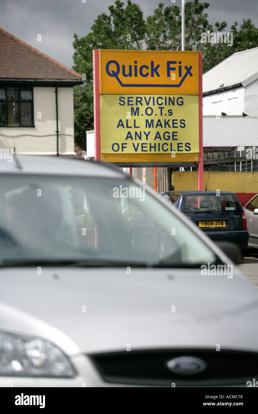 Car repair shop uk hi-res stock photography and images - Alamy