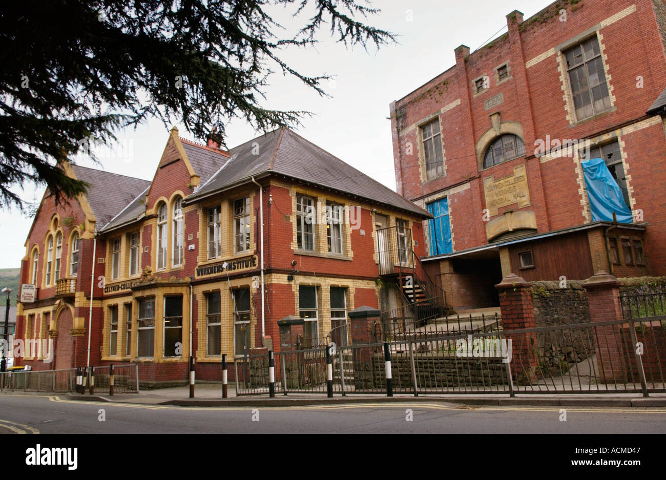 Newbridge wales hi-res stock photography and images - Alamy