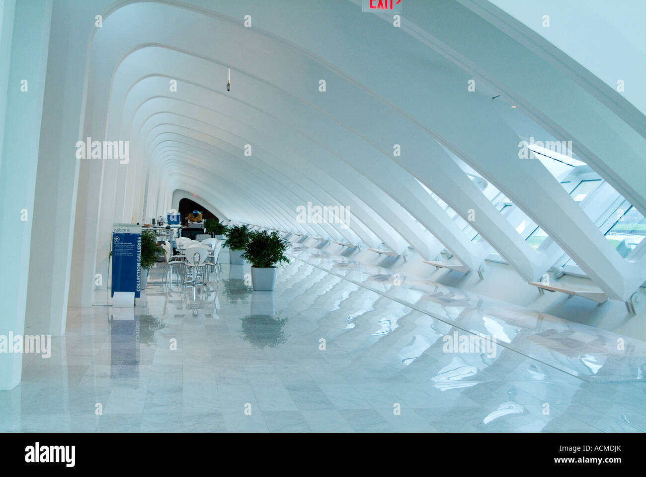 Repeated patterns in modern architecture hi-res stock photography and ...