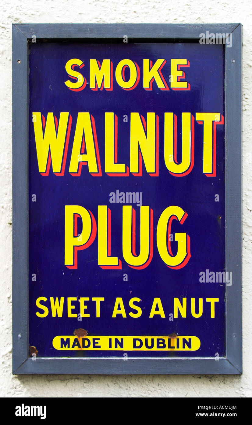 Tobacco plug hi-res stock photography and images - Alamy