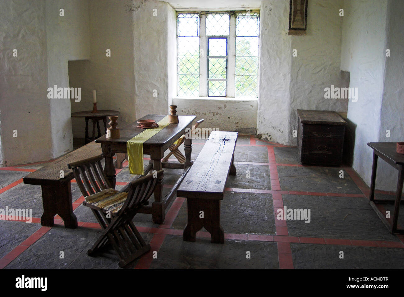 Craggaunowen county clare hi-res stock photography and images - Alamy