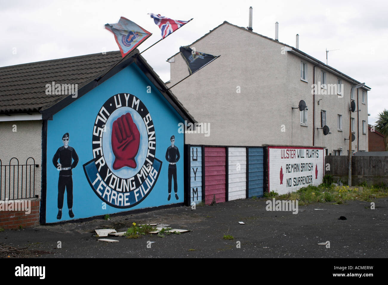 Uym ulster young militants loyalist hi-res stock photography and images ...