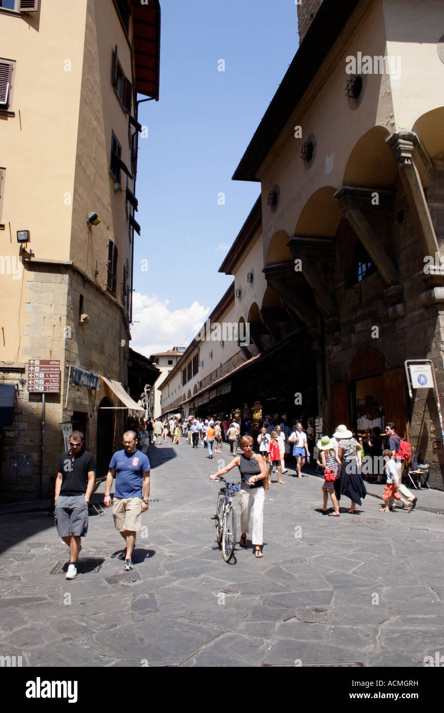 Street on the Ponte Vecchio Bridge Florence July 2007 Stock Photo - Alamy