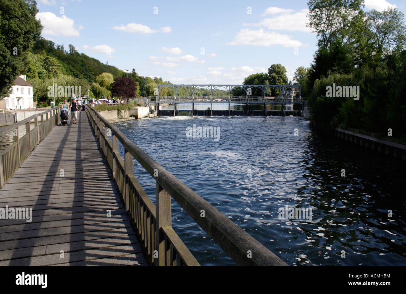 Wooden footbridge at Henley Oxfordshire Stock Photo - Alamy