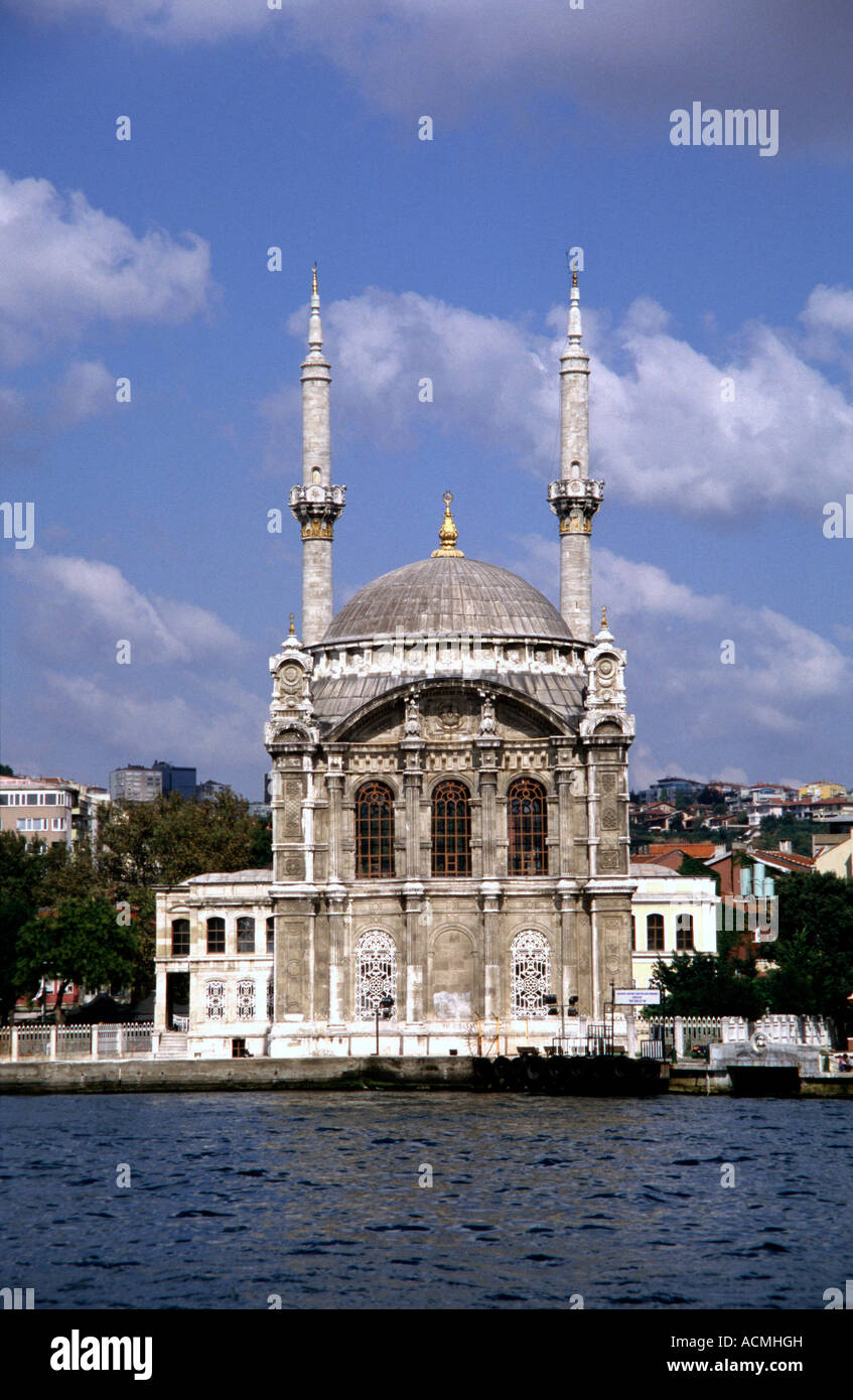 Mecidiye Mosque Istanbul Stock Photo - Alamy